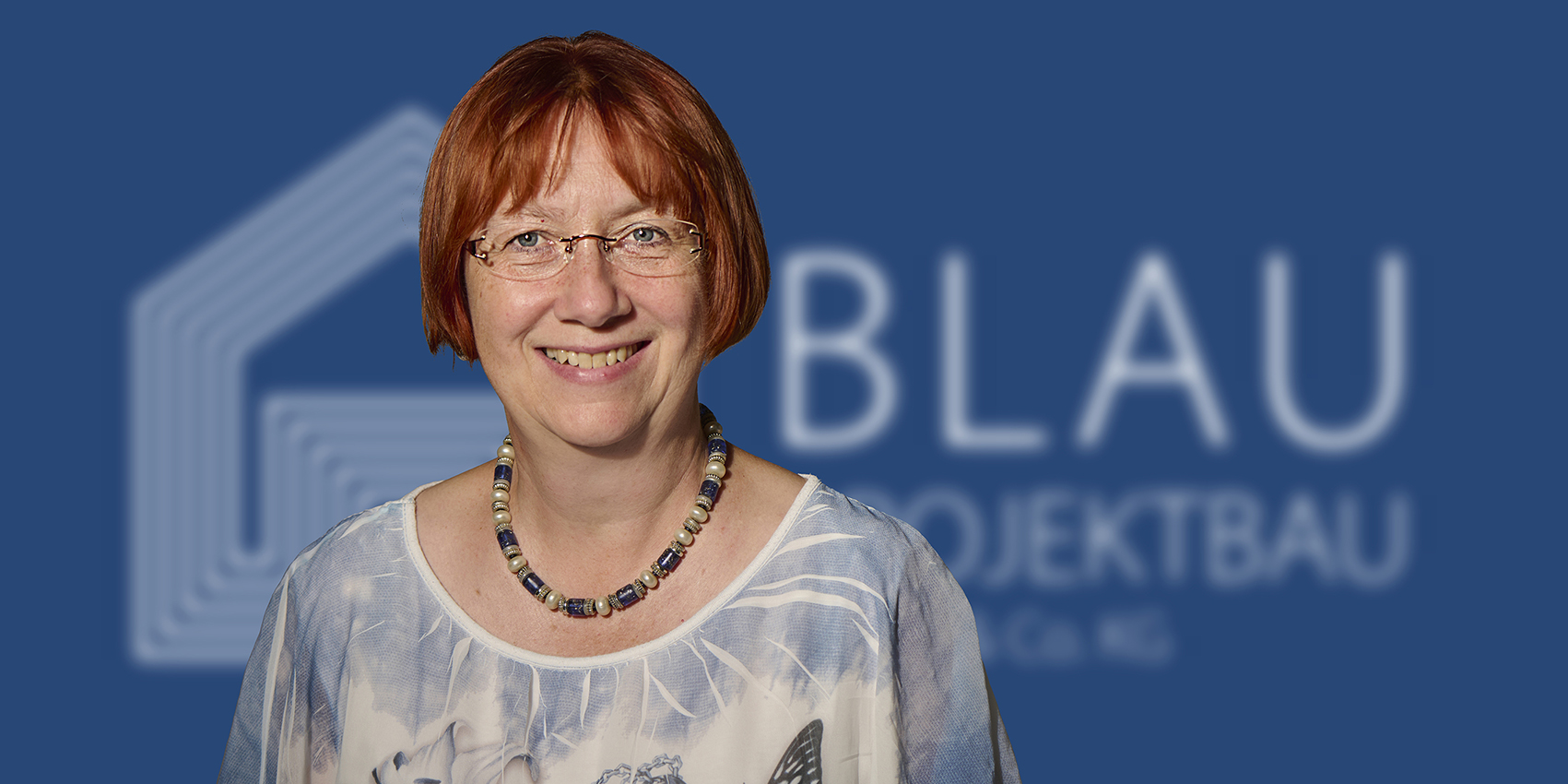 Blau Projektbau - KONTAKT
